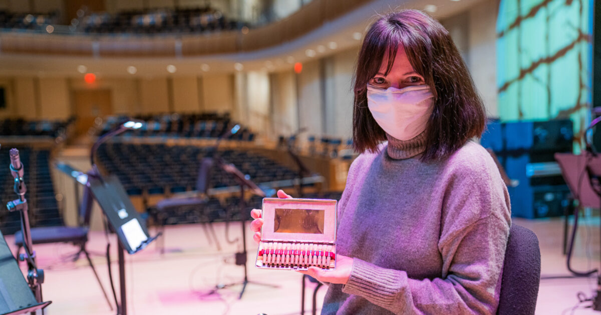 Backstage: Sandy Rock